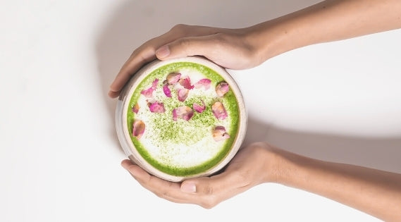 How to Make a Matcha Sakura Cherry Blossom Latte – Matcha Moments